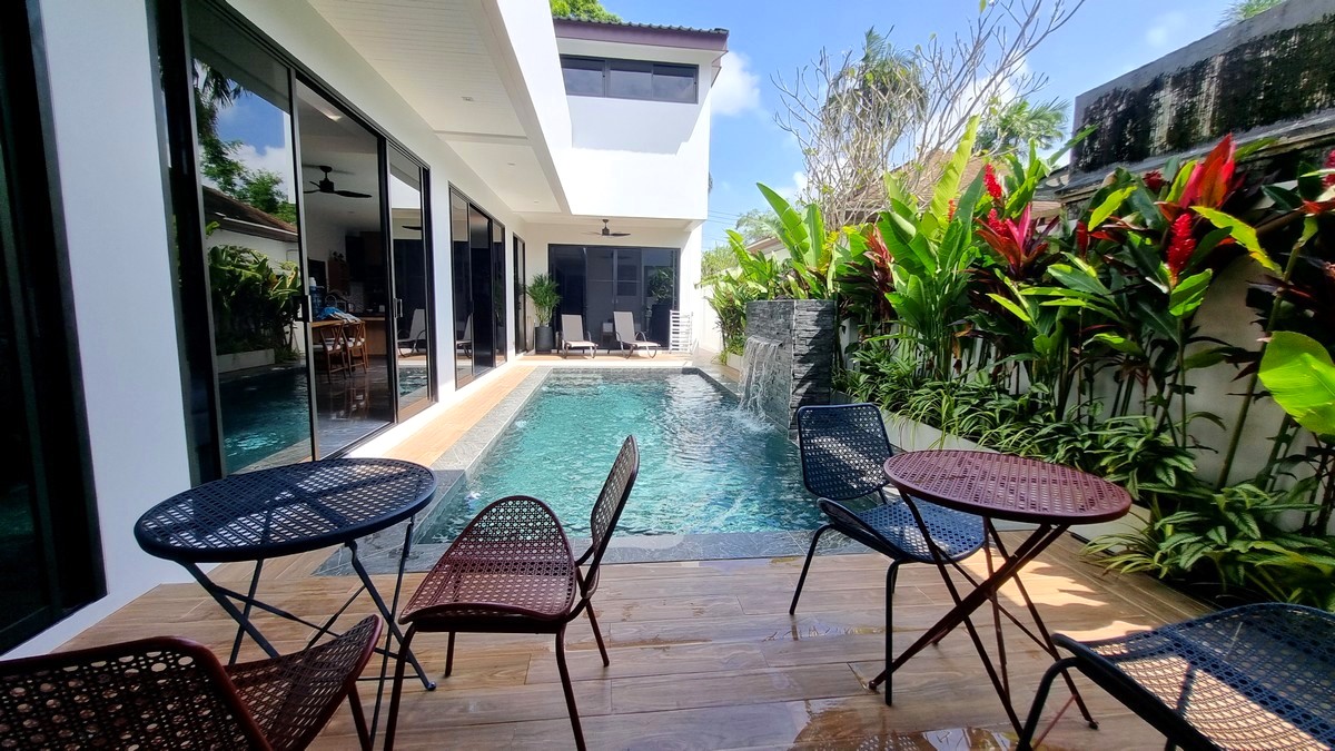 Modern Villa in Rawai RAW121 - Abyss Phuket | Real Estate Agency